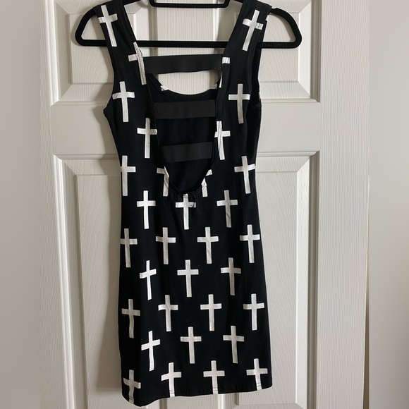Reverse | Dresses | Nwt Reverse Black And White Cross Bandage Dress ...